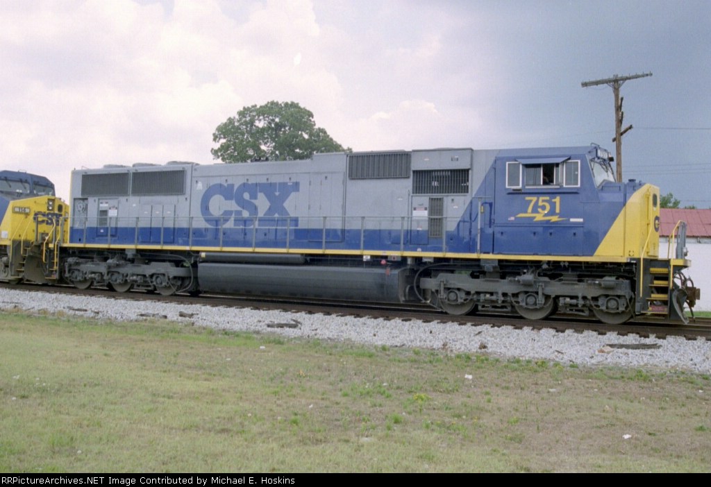 CSX 751